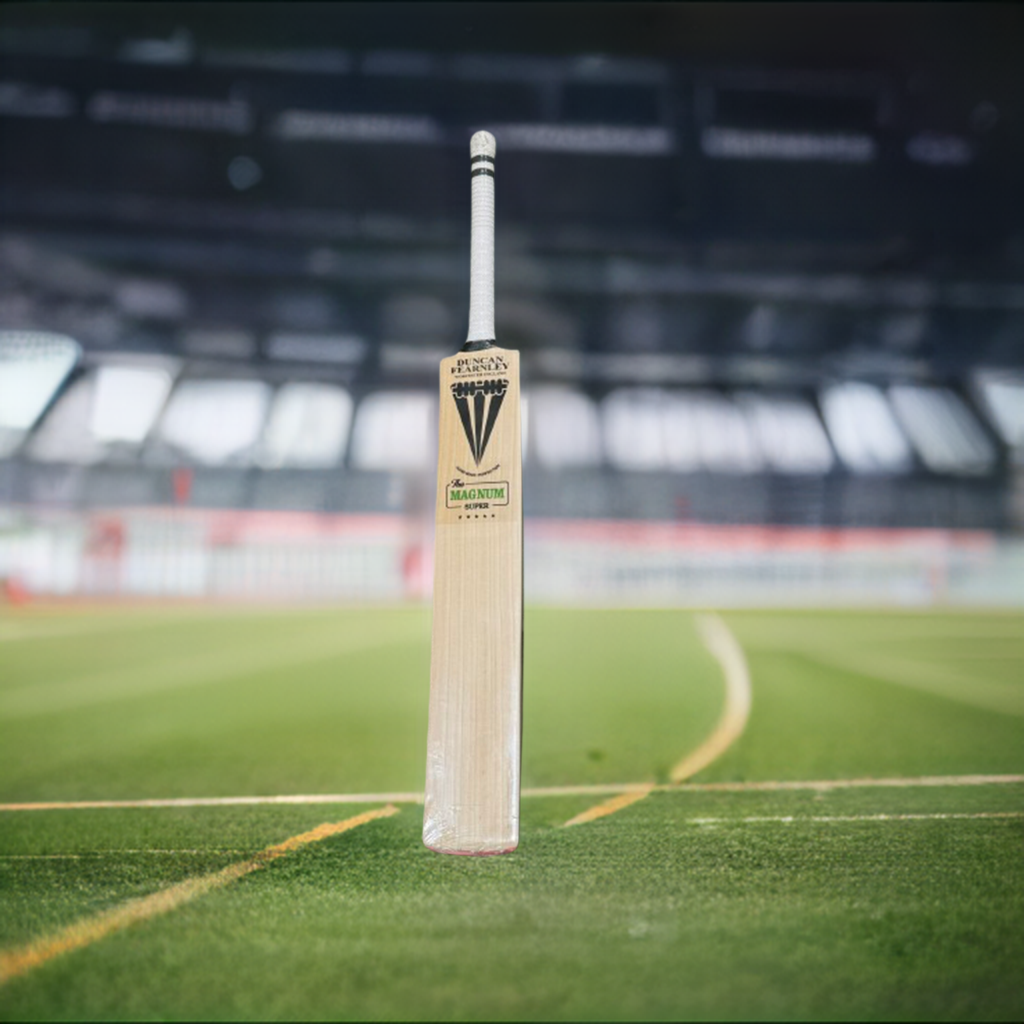 Duncan Fearnley Magnum Super 5 Star English Willow Adult Cricket Bat ...